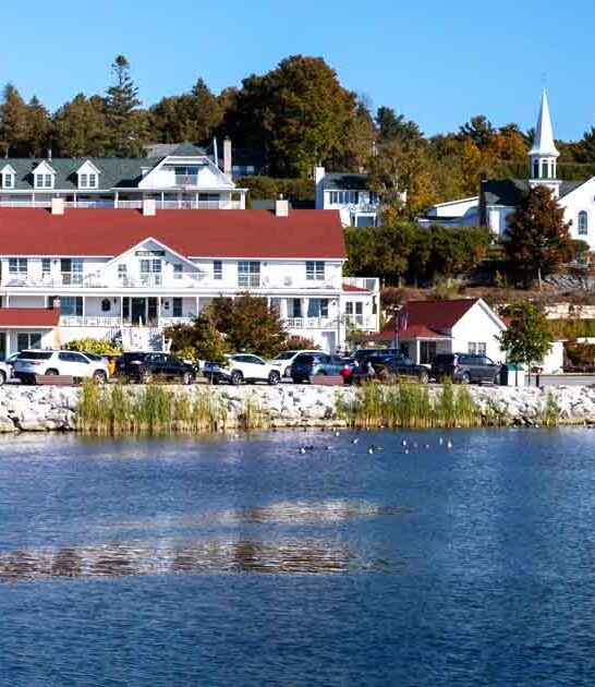 9 Stunning Small Towns In Wisconsin That Could Easily Pass For A Hollywood Film Set