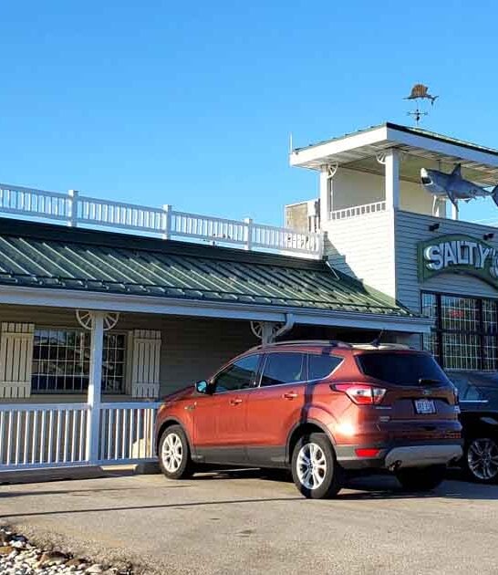 wisconsin whimsical seafood restaurant ftr