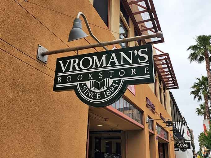 That iconic signage beckons book lovers like a lighthouse guides ships safely to shore.