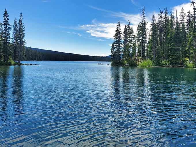 Water so clear you'll wonder if someone forgot to fill the lake &ndash; this is Waldo's legendary transparency on full display.