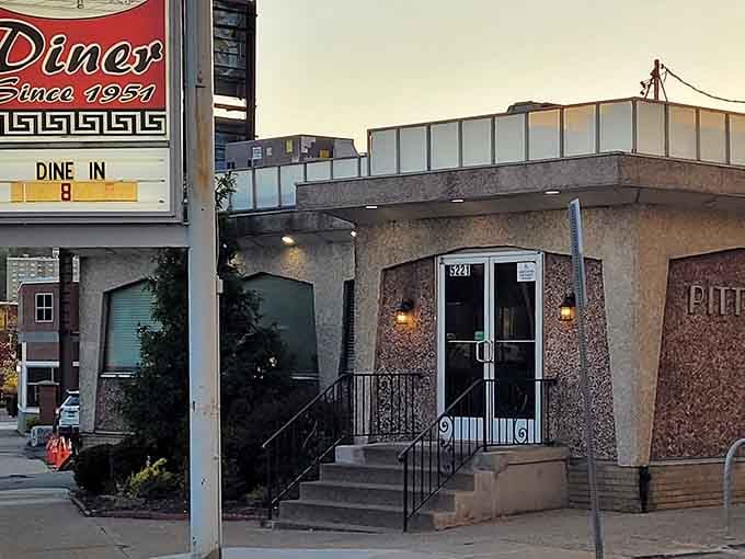 That retro exterior isn't just for show; it's a promise that real diner magic awaits inside those doors.