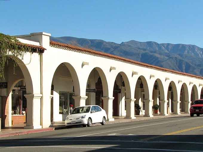 Those Spanish colonial arches aren't just pretty&mdash;they're providing shade for your post-hike browsing adventures along Ojai Avenue.