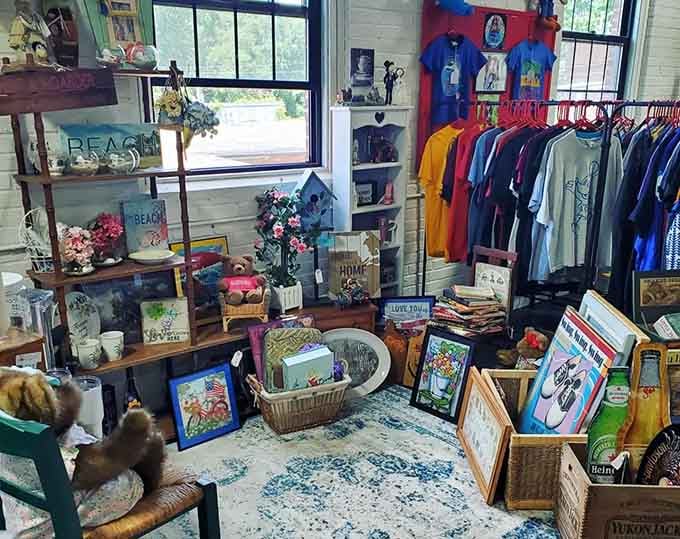 This corner of curated treasures proves that secondhand shopping can look like a million bucks without costing it.