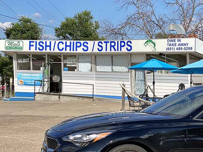 The no-frills approach extends right to the parking lot, where great food matters infinitely more than fancy architecture ever could.