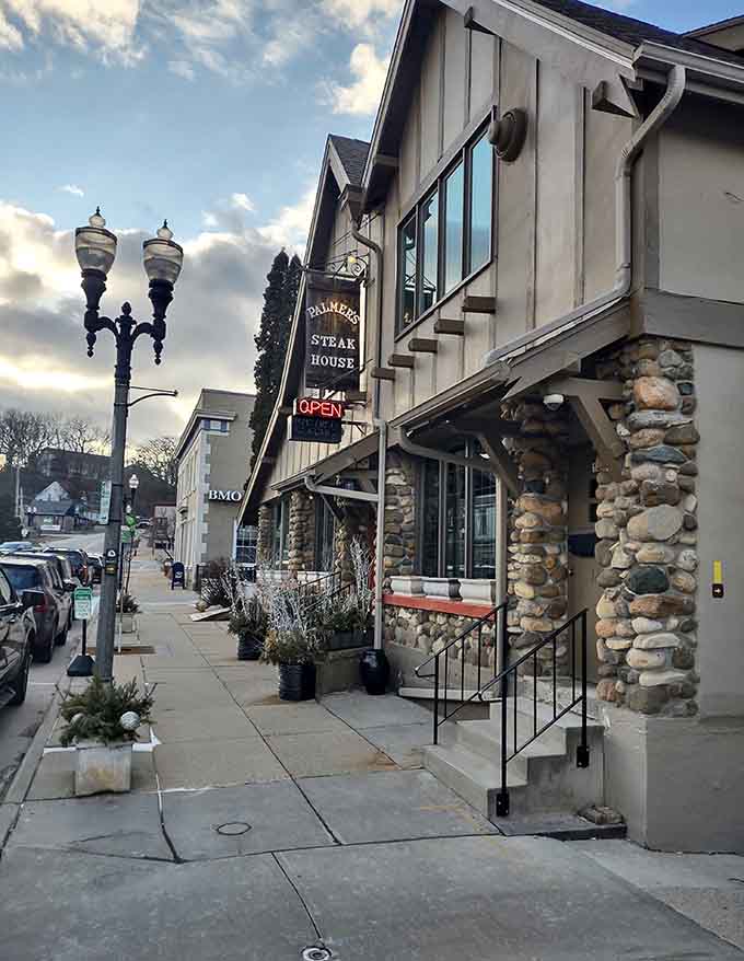 Stone pillars and timber framing promise old-world elegance with new-world Wisconsin hospitality at Palmer's Steakhouse.