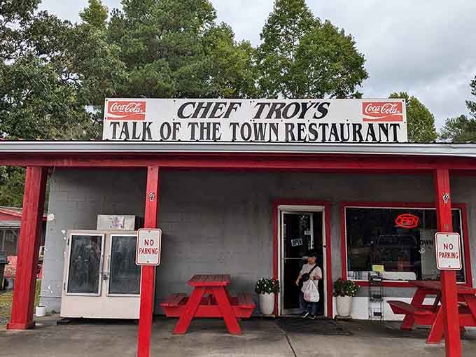 That red exterior isn't just eye-catching&mdash;it's a beacon of hope for hungry travelers navigating rural Alabama's backroads.