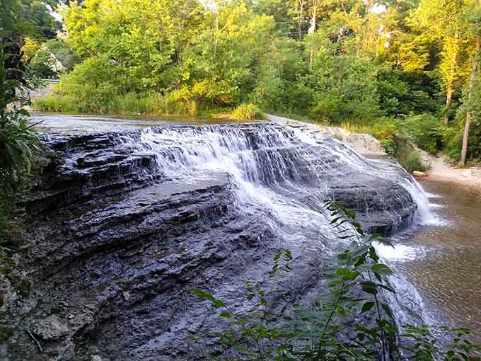 Those layered rocks have been perfecting this performance for millions of years, and they still haven't missed a show.