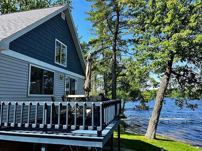 When the deck chairs are calling and the lake is this close, your out-of-office reply practically writes itself.