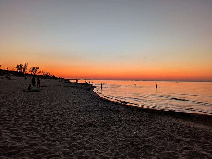 When the sky puts on a show like this, even your phone camera becomes an artist.