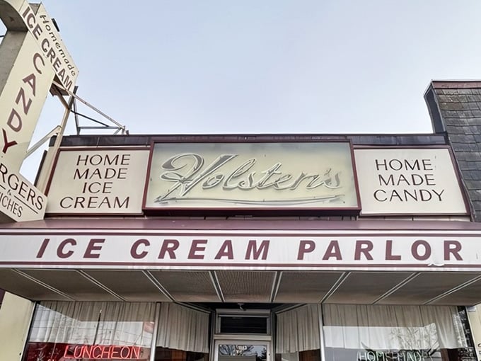 When a place advertises "Ice Cream Parlor" in letters this proud, you know they take their frozen desserts seriously.