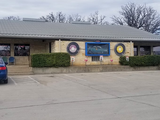 Giant vinyl records on the exterior walls announce that this isn't just another restaurant stop along the highway.