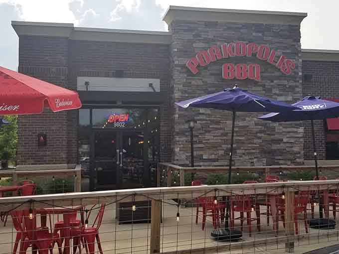 That bright building isn't just catching your eye, it's calling you home to barbecue paradise.