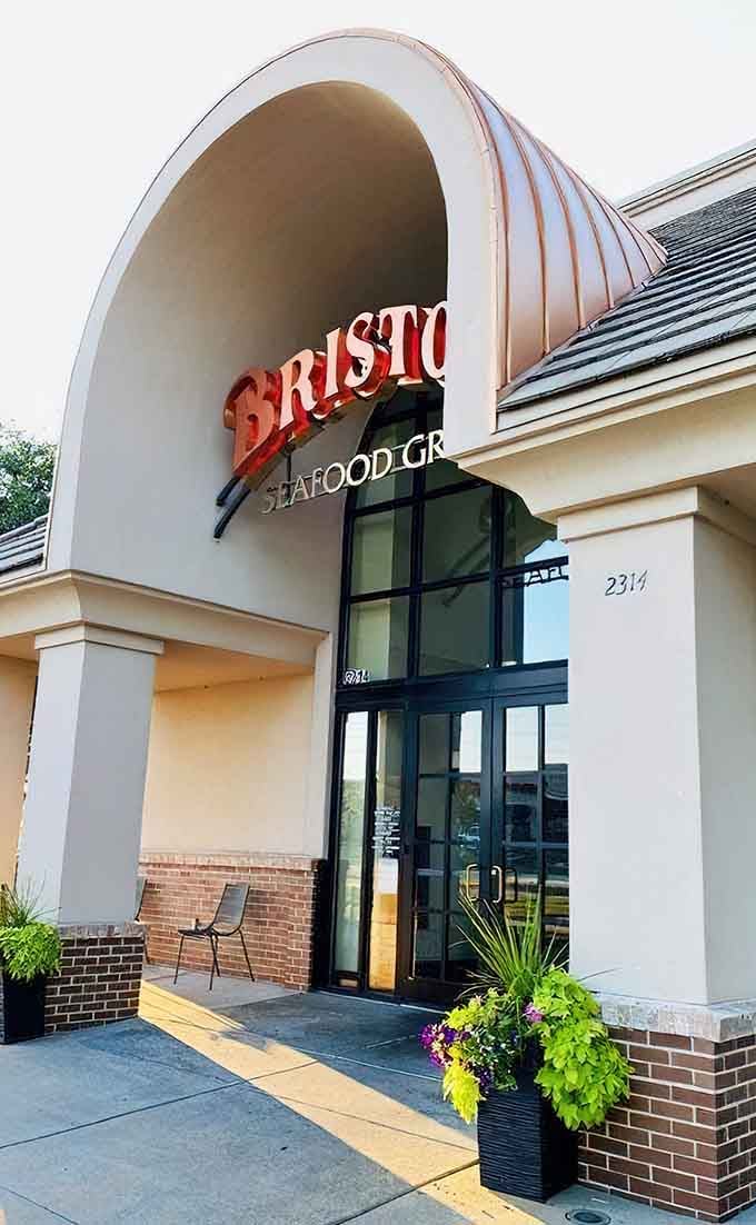 The unassuming exterior hides a seafood sanctuary that's about to change your landlocked dining expectations forever.