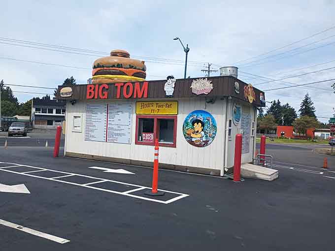 Seven decades of burger excellence, all housed in this charming little building with the unforgettable rooftop landmark.