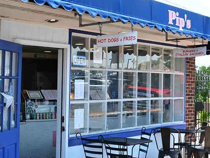 That blue and white awning is like a beacon of hope for your hungry stomach and worried wallet.