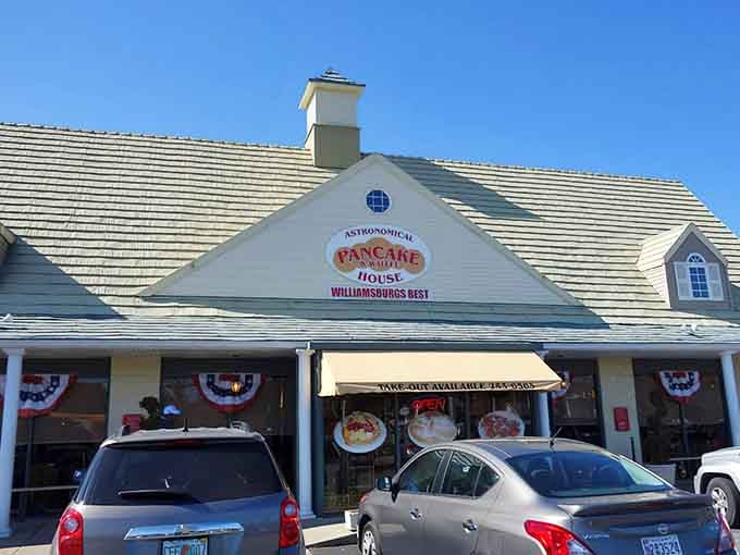 That cheerful exterior promises exactly what's inside: breakfast portions that laugh in the face of moderation and win.