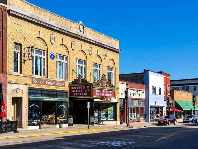 Main Street Viroqua looks like someone actually remembered what downtowns are supposed to look like before malls happened.
