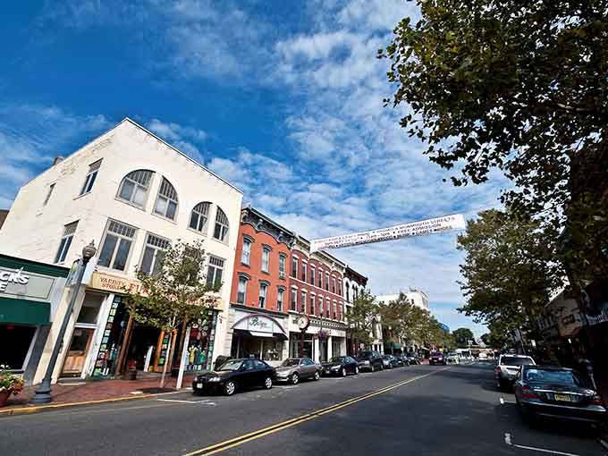 This tree-lined main street looks like it walked straight out of a Gilmore Girls episode, minus the drama.