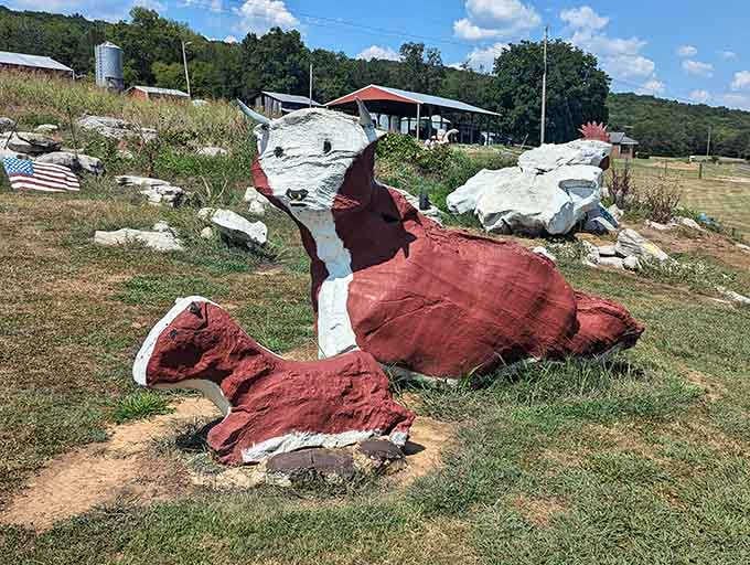These crimson-painted rock cows prove that Alabama's creativity knows no bounds, even in stone form.
