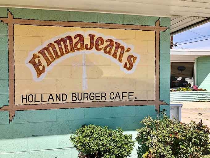 That hand-painted sign has more character than most people you'll meet, and it's been welcoming hungry travelers since the golden age.