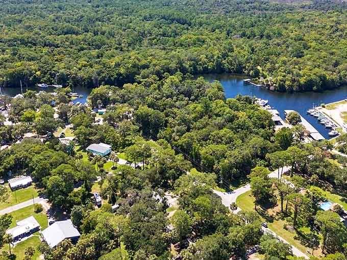 Here's your bird's-eye view of paradise, where the marina's the main street and traffic jams are physically impossible.