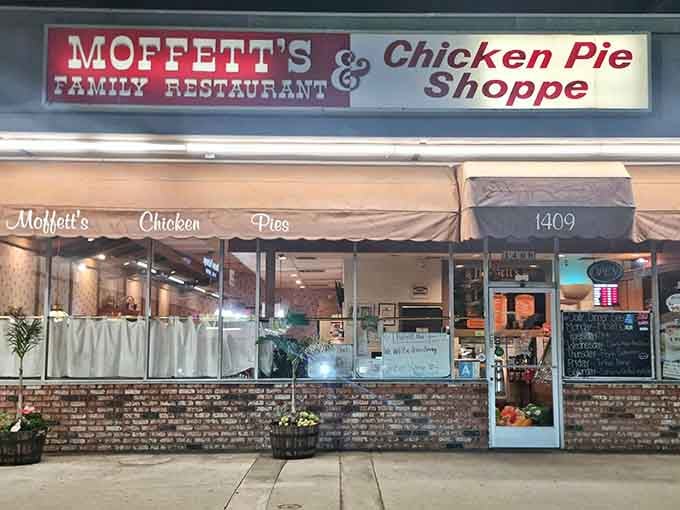 When a restaurant puts "Chicken Pie Shoppe" right in the name, they're not messing around about their specialty dish.