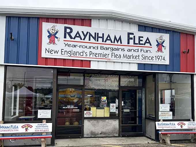 That red, white, and blue exterior isn't just patriotic, it's practically screaming "bargains inside, folks!"