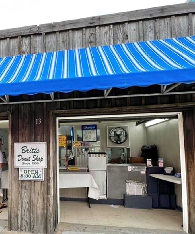 That blue-striped awning has been beckoning donut lovers since before your parents' first date at the beach.
