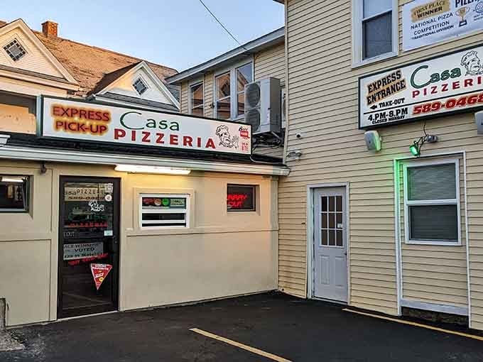 The Express Pick-Up entrance means your award-winning pizza is just moments away from your eager hands.