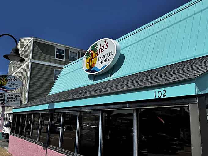 That turquoise roof isn't just eye-catching, it's a breakfast beacon guiding hungry souls to pancake paradise.
