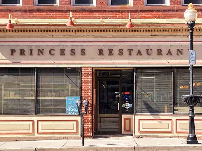 That classic storefront has been welcoming hungry travelers since before Instagram made everything a photo op.