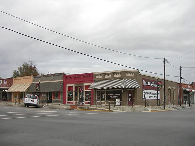 Classic small-town America at its finest, where the pace is slower and the tomatoes are legendary.