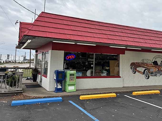 Pull up to this retro gem where the parking lot alone promises a delicious time warp.