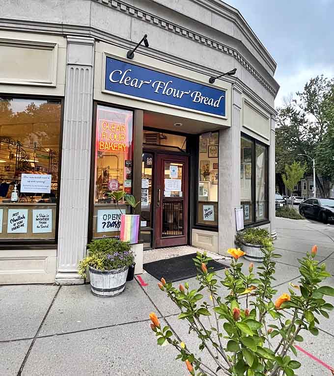Fresh flowers and a line out the door: the universal signs of a bakery worth visiting.