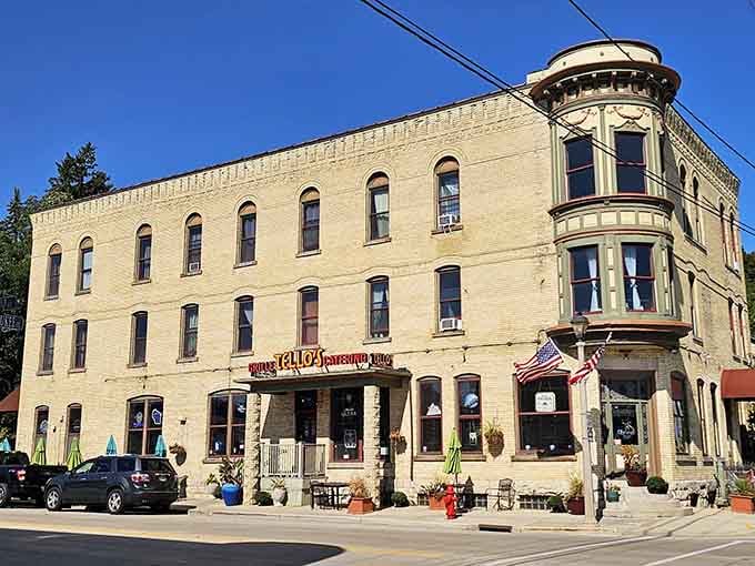 That turret corner and cream brick facade practically beg you to come inside and solve your dinner dilemma.