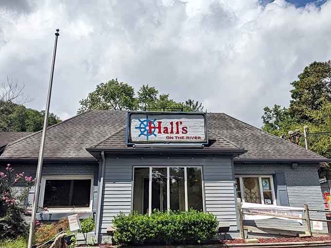 That unassuming exterior is hiding some of the best prime rib you'll ever taste in your life.