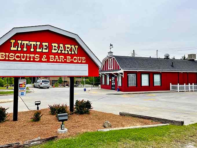The sign says it all: biscuits and barbecue under one charming roof that looks straight out of farm country.