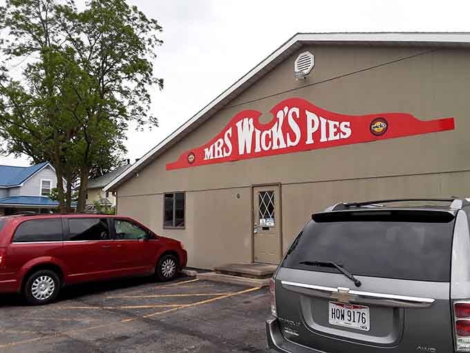 The unassuming exterior hides a pie empire that'll make your taste buds stand up and salute.