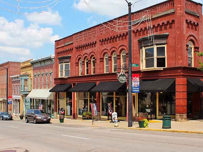Those historic storefronts aren't just pretty faces, they're proof that Mansfield knows how to age gracefully with character.