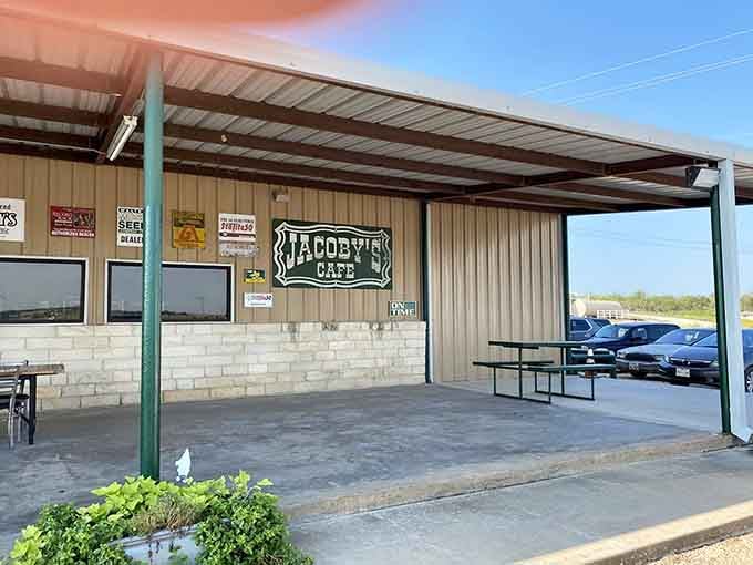 Covered outdoor seating means you can enjoy your meal while watching the Texas sky do its thing overhead.