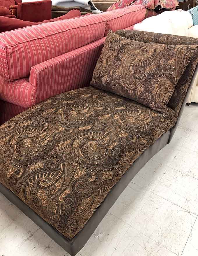 That paisley pattern screams vintage sophistication, perfect for anyone tired of cookie-cutter modern furniture from big boxes.