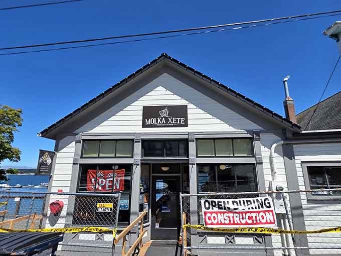 Waterfront dining spots offer views that pair perfectly with fresh mussels and the sound of lapping waves below.