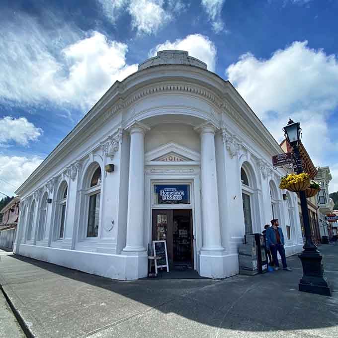This corner building's classical architecture makes you wonder why we ever stopped building things this beautiful.