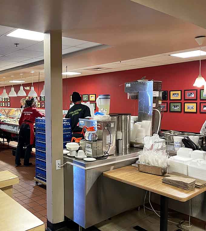 Behind the line, staff members keep the Southern hospitality flowing as smoothly as the sweet tea they're pouring.