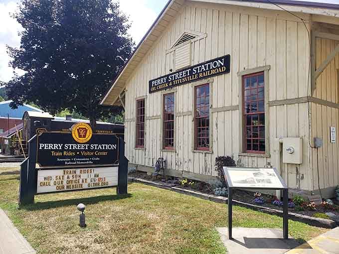 Perry Street Station welcomes travelers with old-fashioned hospitality and promises of unforgettable scenery just minutes away now.