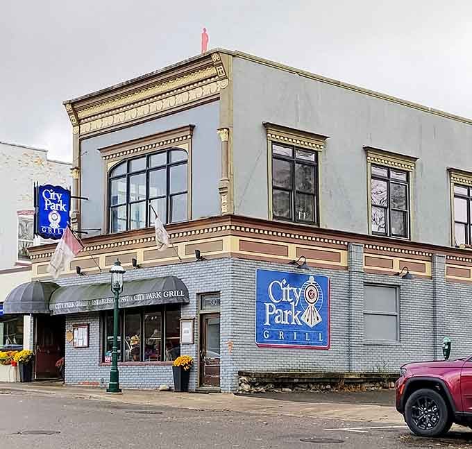 City Park Grill's historic building has that exposed brick charm that makes everything taste better, it's just science at this point really.