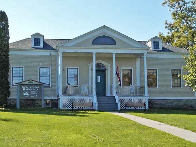 The Visitor Center welcomes guests with classic architecture and all the information you need to explore properly.