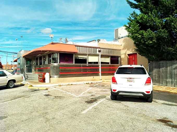 That gleaming stainless steel exterior catches the afternoon sun like a beacon for the breakfast-hungry.