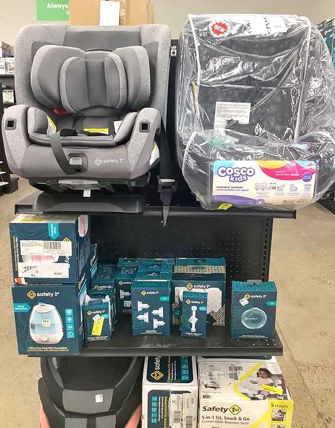 Car seats and baby gear that keep little ones safe while keeping your savings account healthy and happy.