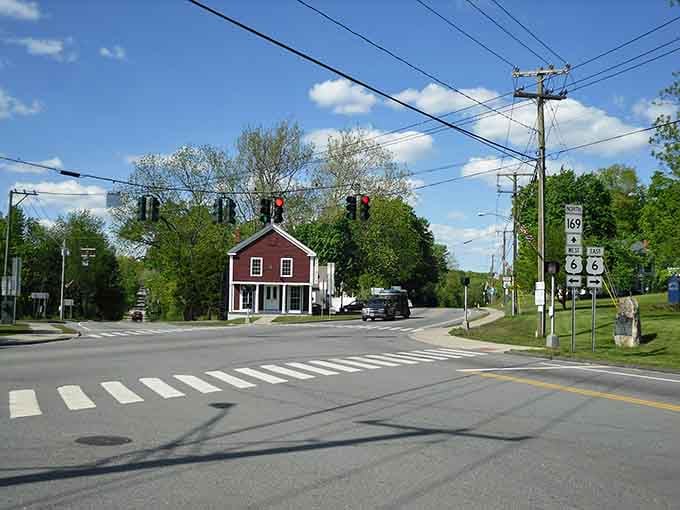 Brooklyn's intersection captures small-town America at its finest, where traffic lights seem almost like an unnecessary modern intrusion.